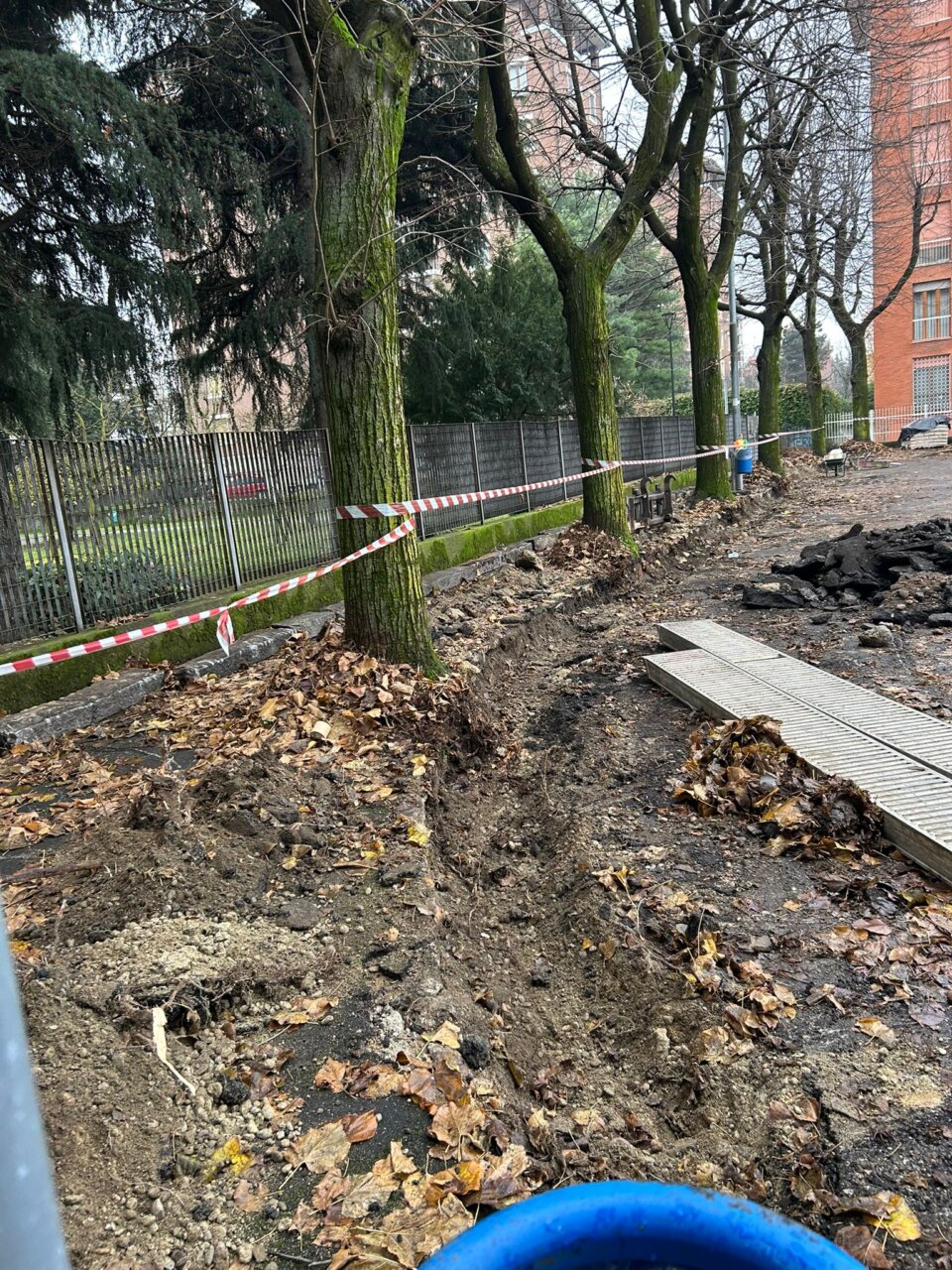 Iniziati i lavori su marciapiedi strade e parcheggio di via Fermi a Corsico