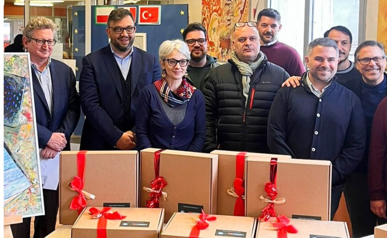 Un Natale speciale per gli studenti dell’Istituto Comprensivo Gobetti ...